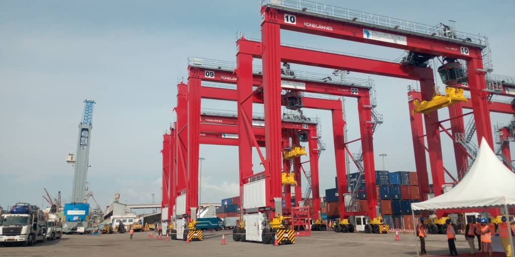 Conakry Terminal acquiert quatre nouveaux portiques