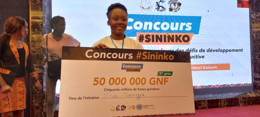 CONCOURS SININKO : Zeinab Camara, 19 ans, rafle le premier prix