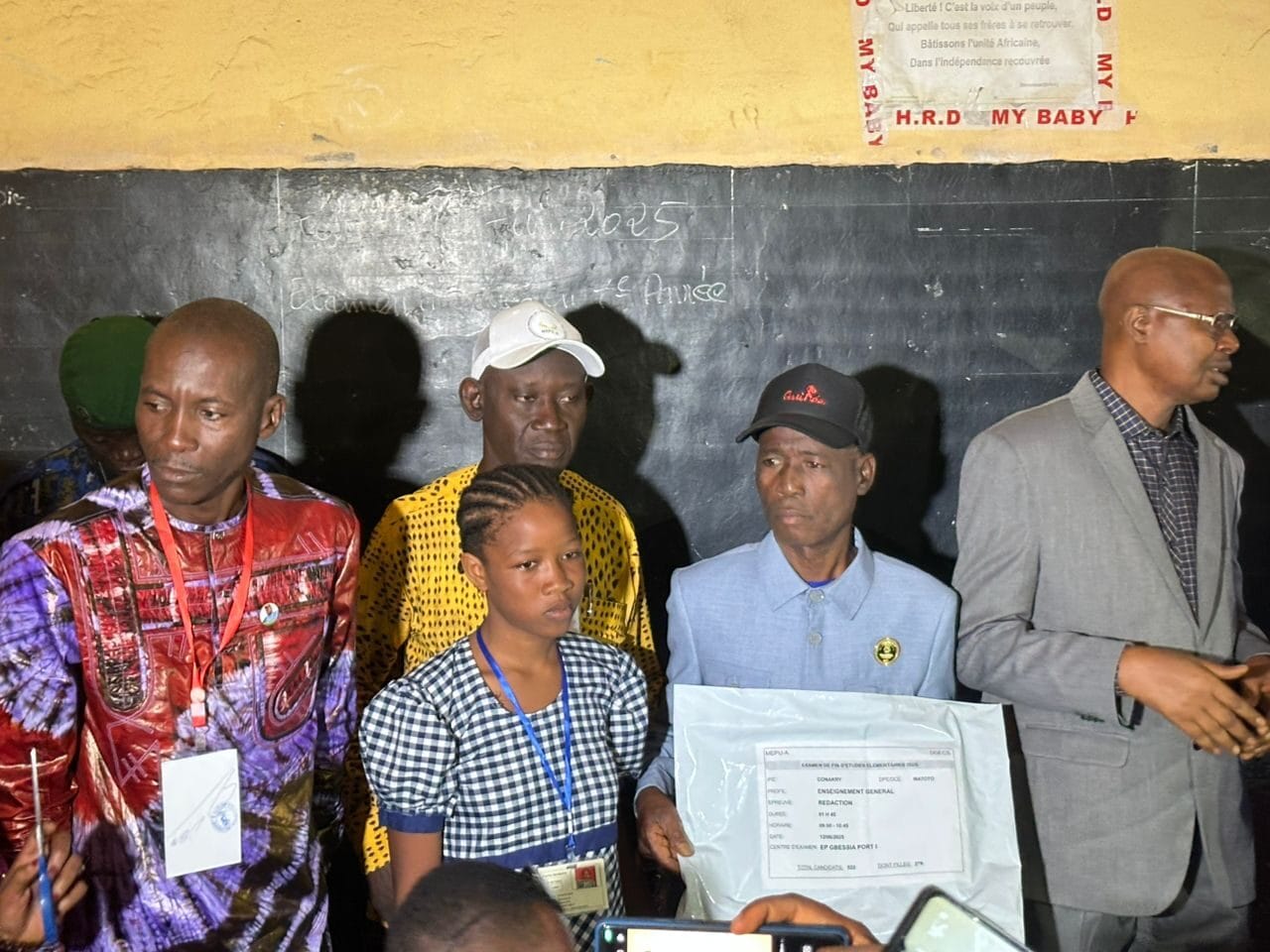 Matoto : 30 522 candidats, dont 16 032 filles, affrontent les épreuves ...